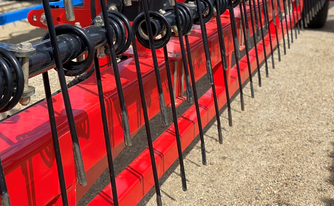 Choose Your Harrow. RiteWay 5 Bar or 7 Bar. | Blog | Flaman Agriculture